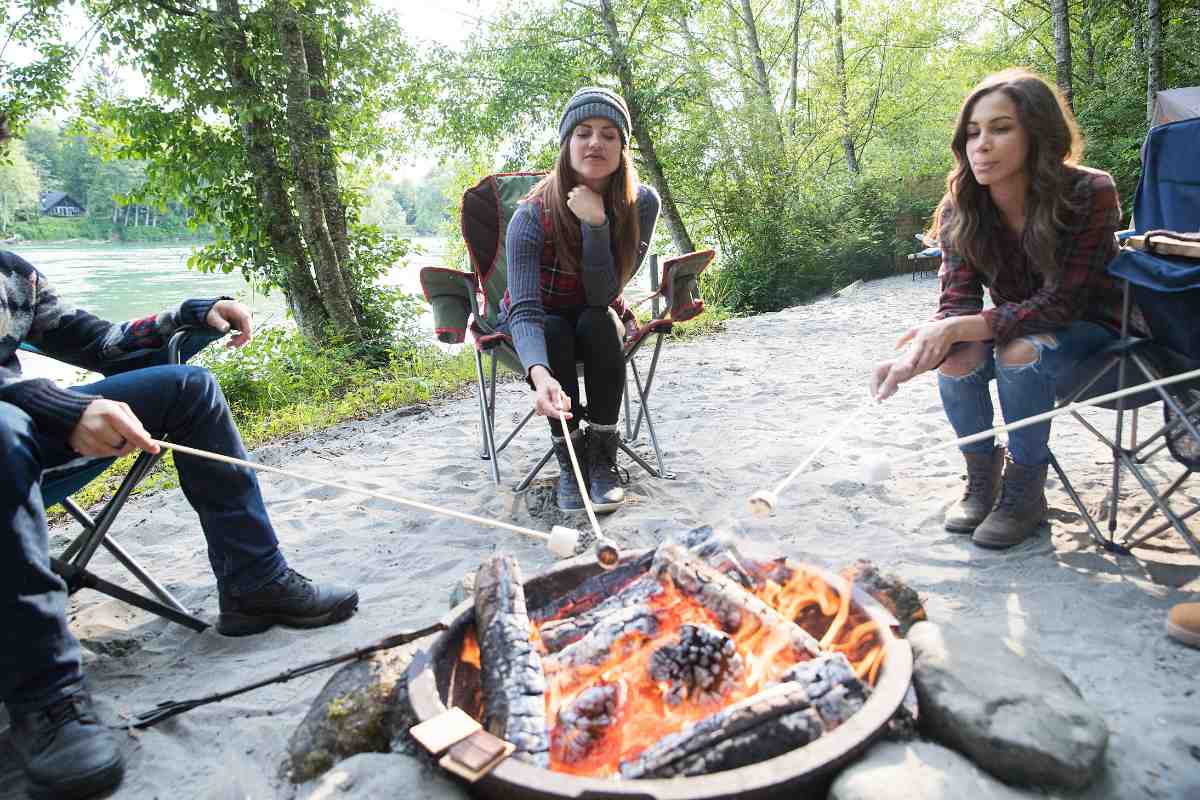 Gather Round: The Best Outdoor Fireplaces for Family and Friends ...